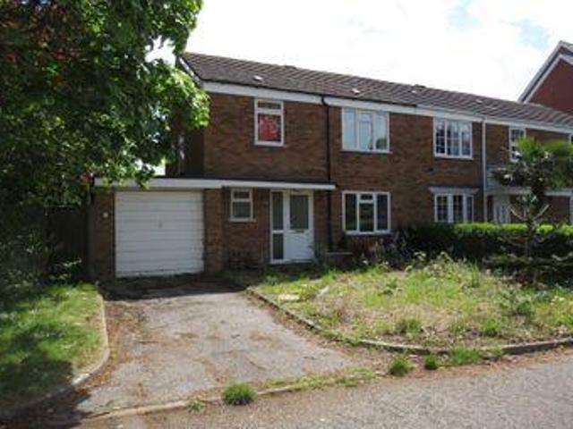 3 Bedrooms Semi detached house for sale in Dovecote, Newport Pagnell MK16