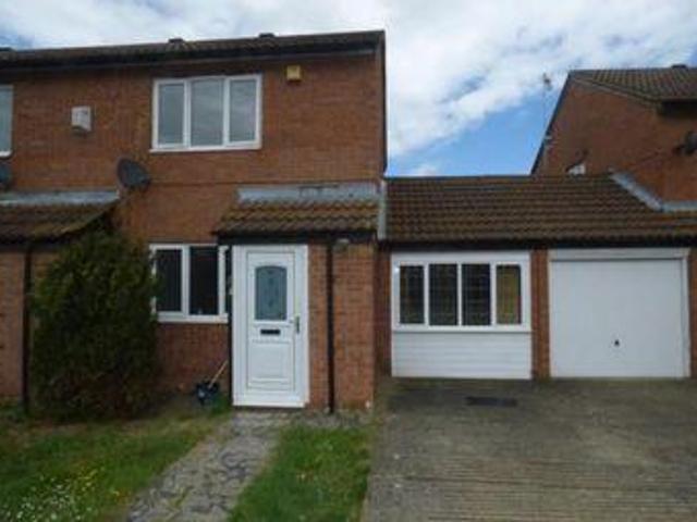 3 Bedrooms Semi detached house for sale in Downland, Two Mile Ash, Milton Keynes, Buckinghamshire MK8