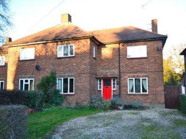3 Bedrooms Semi detached house for sale in Dormer Close, Barnet EN5