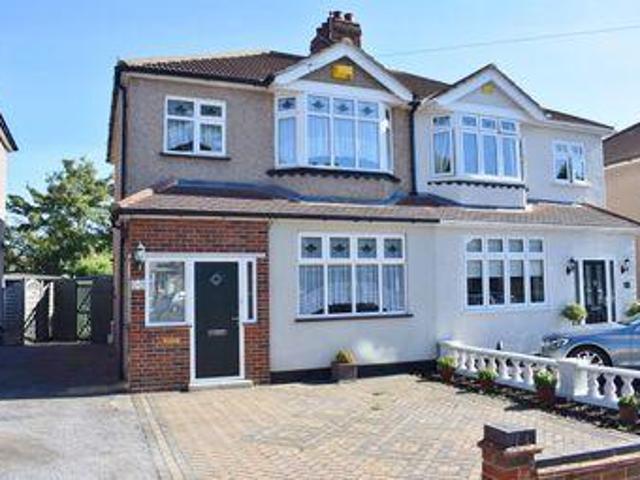 3 Bedrooms Semi detached house for sale in Days Lane, Sidcup, Kent DA15
