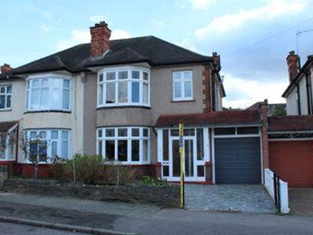 3 Bedrooms Semi detached house for sale in Daneby Road, London SE6
