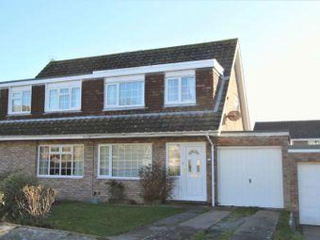 3 Bedrooms Semi detached house for sale in Daniel Hopkin Close, Llantwit Major CF61