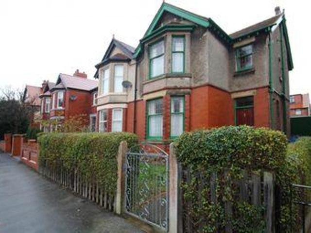 3 Bedrooms Semi detached house for sale in Darbishire Road, Fleetwood FY7