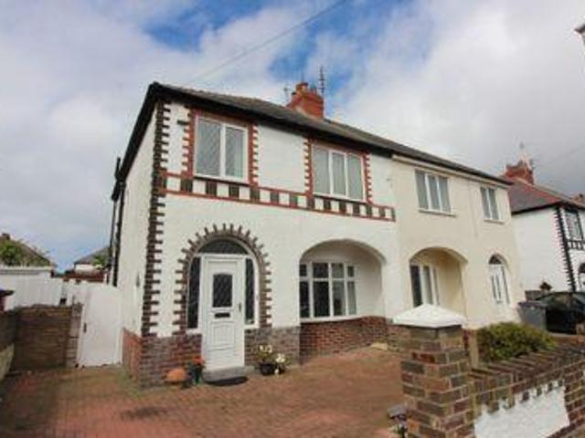 3 Bedrooms Semi detached house for sale in Delphene Avenue, Cleveleys FY5