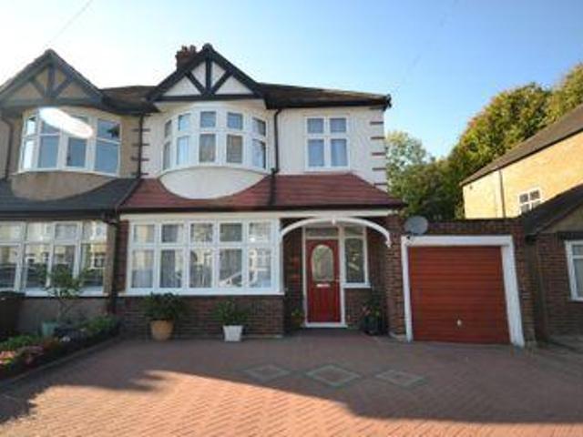 3 Bedrooms Semi detached house for sale in Demesne Road, Wallington SM6