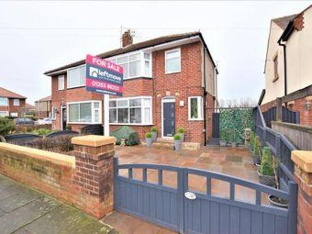 3 Bedrooms Semi detached house for sale in Denbigh Avenue, Cleveleys, Thornton Cleveleys, Lancashire FY5