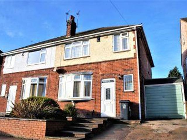 3 Bedrooms Semi detached house for sale in Dersingham Road, Leicester LE4