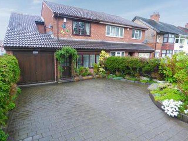 3 Bedrooms Semi detached house for sale in Dividy Road, Stoke On Trent, Staffordshire ST2