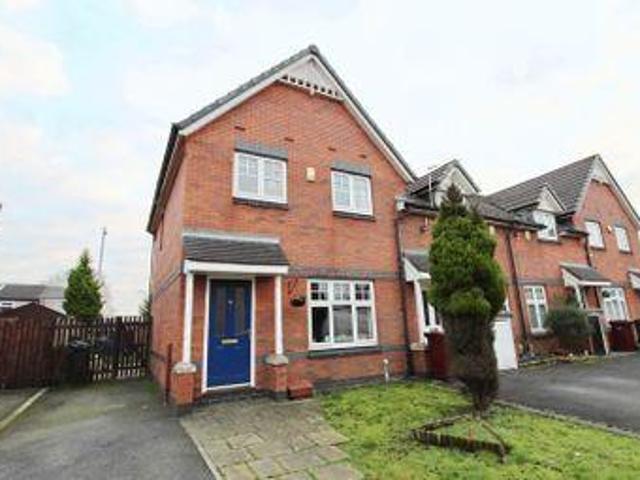 3 Bedrooms Semi detached house for sale in Dixon Green Drive, Farnworth, Bolton BL4