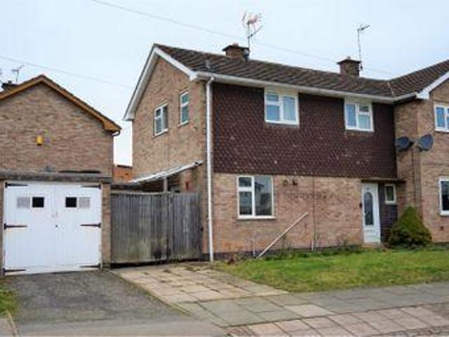 3 Bedrooms Semi detached house for sale in Dillon Road, New Parks LE3