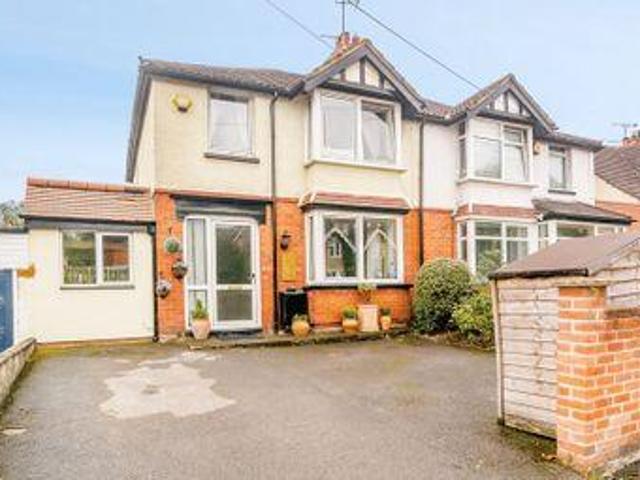 3 Bedrooms Semi detached house for sale in Drove Road, Swindon SN1
