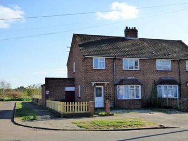 3 Bedrooms Semi detached house for sale in Duchess Road, Bedford, Bedfordshire MK42