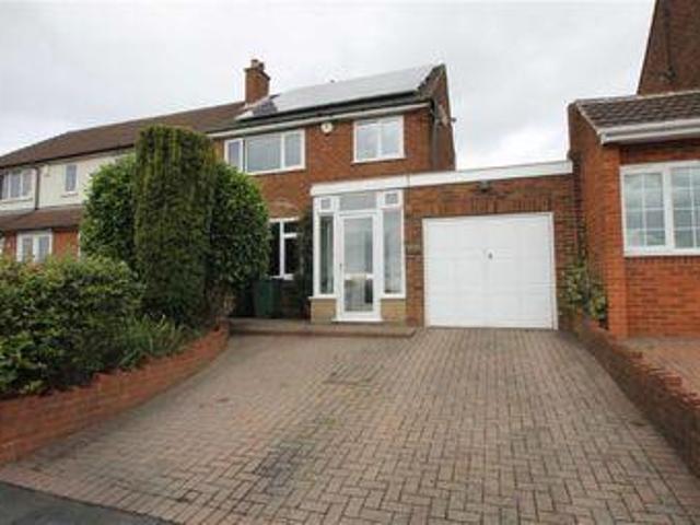 3 Bedrooms Semi detached house for sale in Dudley Road, Rowley Regis B65