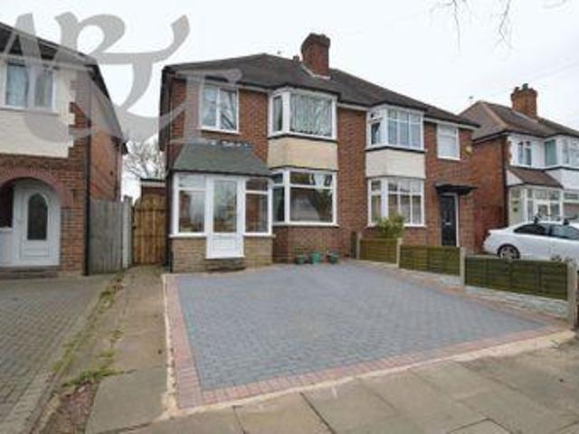 3 Bedrooms Semi detached house for sale in Dunvegan Road, Erdington, Birmingham B24