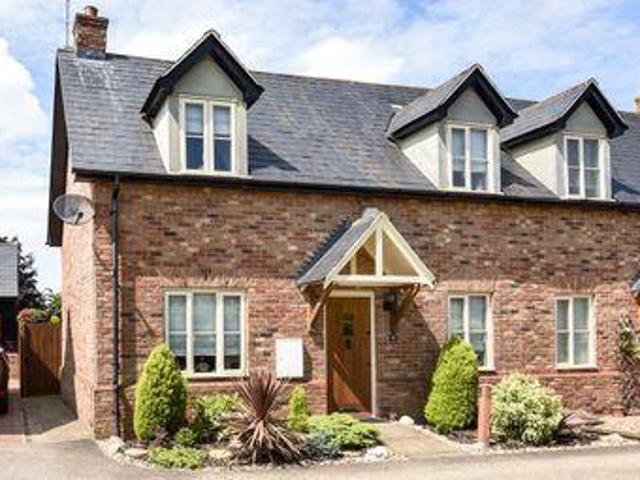 3 Bedrooms Semi detached house for sale in Eaton Mews, Greenfield MK45