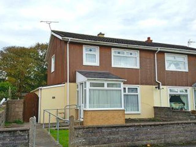 3 Bedrooms Semi detached house for sale in East Avenue, Kenfig Hill CF33