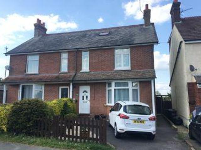 3 Bedrooms Semi detached house for sale in East Beeches Road, Crowborough, East Sussex TN6