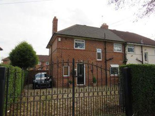 3 Bedrooms Semi detached house for sale in Easterly Road, Leeds LS8