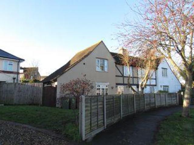3 Bedrooms Semi detached house for sale in Eastway, Wallington SM6