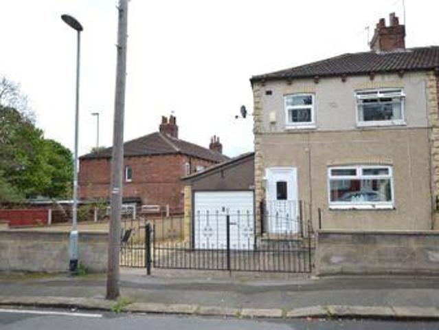 3 Bedrooms Semi detached house for sale in Ecclesburn Street, Leeds, West Yorkshire LS9