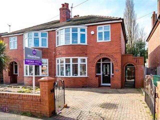 3 Bedrooms Semi detached house for sale in Edale Road, Leigh WN7