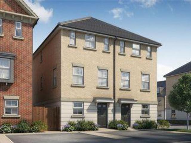 3 Bedrooms Semi detached house for sale in Egerton Place, Off Richmer Road, Erith, Kent DA8