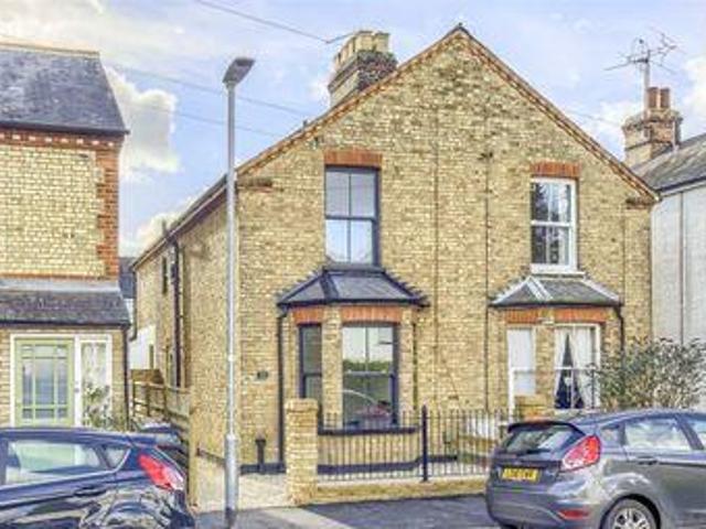 3 Bedrooms Semi detached house for sale in Eleanor Road, Hertford SG14