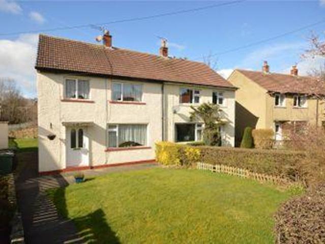 3 Bedrooms Semi detached house for sale in Eliot Grove, Guiseley, Leeds LS20