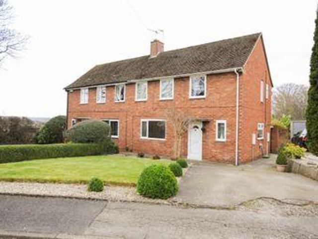 3 Bedrooms Semi detached house for sale in Elm Close, Chesterfield S41