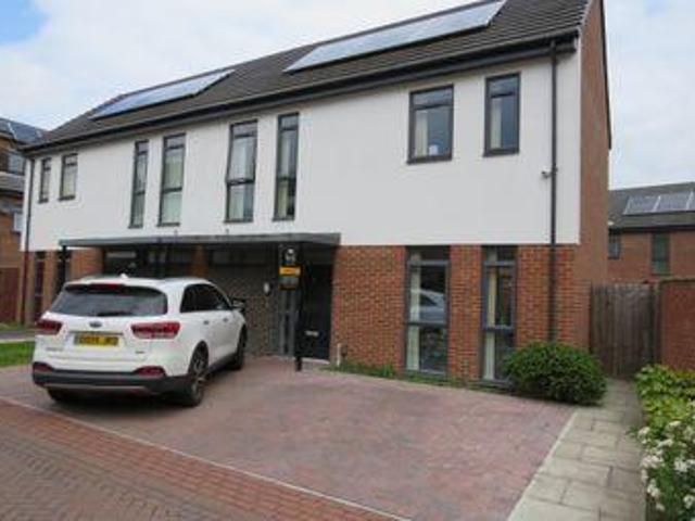 3 Bedrooms Semi detached house for sale in Evergreen Drive, Bentley, Doncaster DN5