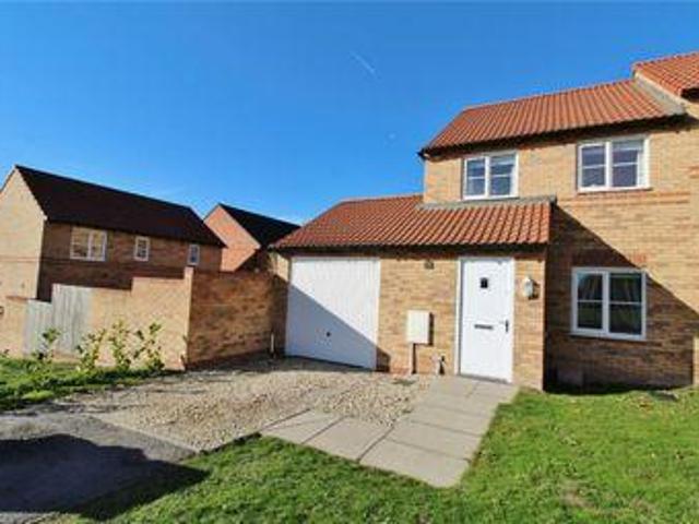 3 Bedrooms Semi detached house for sale in Fountains Crescent, Sheffield, South Yorkshire S5