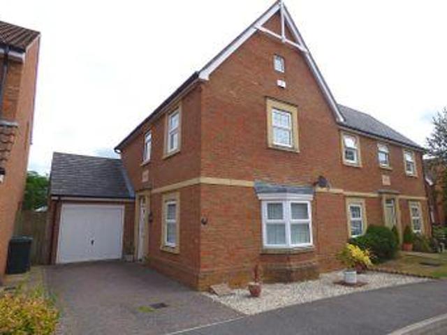 3 Bedrooms Semi detached house for sale in Forum Way, Kingsnorth, Ashford TN23