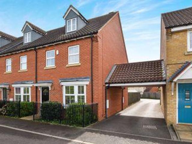3 Bedrooms Semi detached house for sale in Fayrewood Drive, Great Leighs, Chelmsford CM3