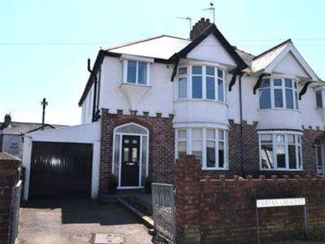 3 Bedrooms Semi detached house for sale in Fairfax Crescent, Porthcawl CF36