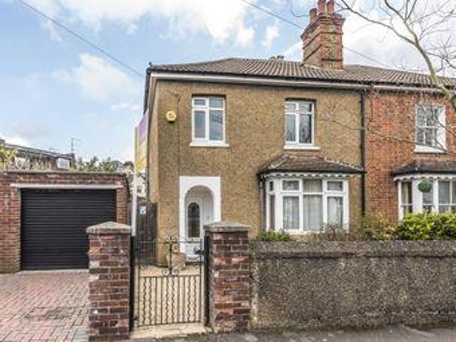 3 Bedrooms Semi detached house for sale in Fairford Road, Maidenhead SL6