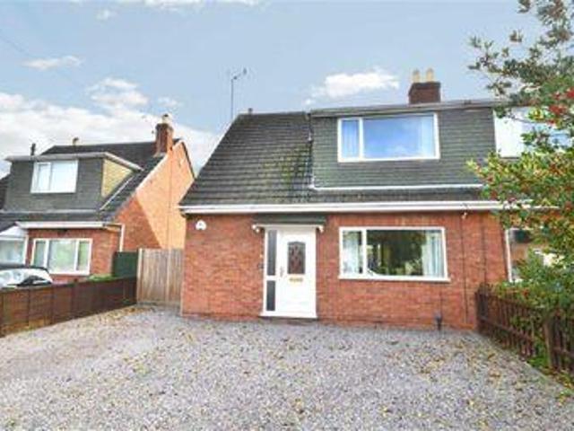 3 Bedrooms Semi detached house for sale in Faringdon Road, Cheltenham, Gloucestershire GL51