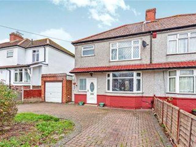 3 Bedrooms Semi detached house for sale in Farnborough Avenue, Selsdon, South Croydon CR2