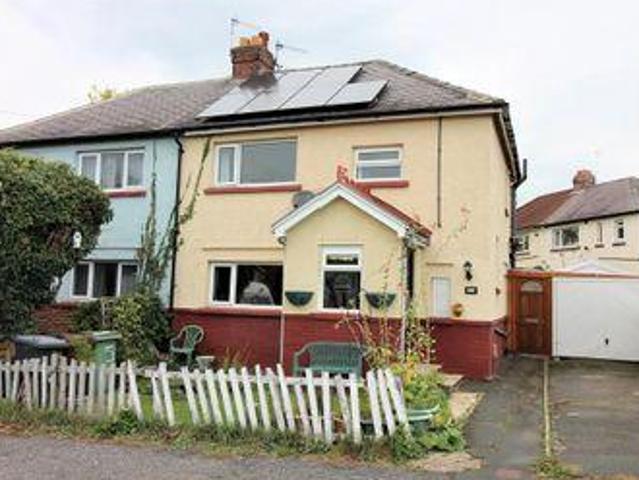 3 Bedrooms Semi detached house for sale in Farnley Lane, Otley LS21