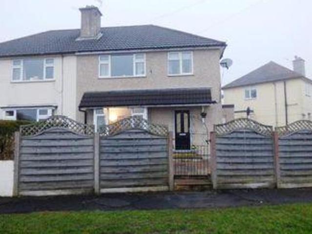 3 Bedrooms Semi detached house for sale in Ferneydale Avenue, Buxton, Derbyshire SK17