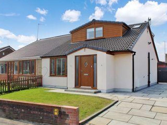 3 Bedrooms Semi detached house for sale in Ferrand Road, Littleborough OL15