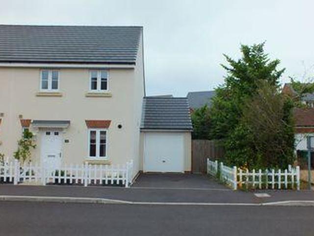 3 Bedrooms Semi detached house for sale in Ferris Way, Paxcroft Mead, Trowbridge BA14