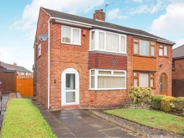 3 Bedrooms Semi detached house for sale in Five Oaks Road, Willenhall WV13