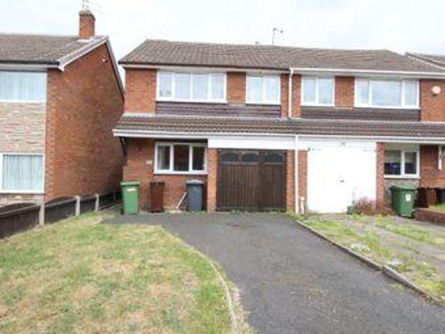 3 Bedrooms Semi detached house for sale in Five Oaks Road, Willenhall WV13