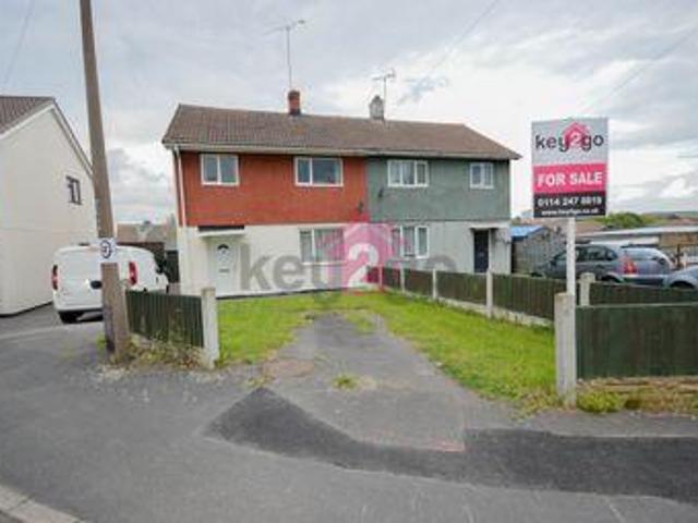 3 Bedrooms Semi detached house for sale in Field Avenue, Renishaw, Sheffield S21