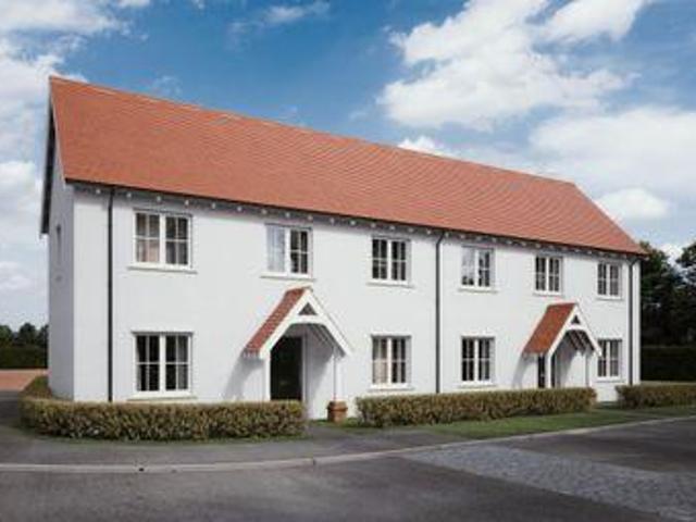 3 Bedrooms Semi detached house for sale in Flora View, Chineham, Basingstoke RG24