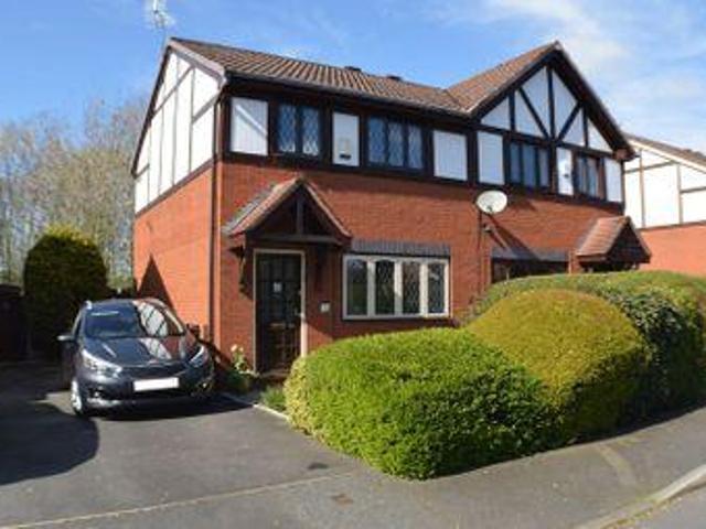3 Bedrooms Semi detached house for sale in Flowery Field Green, Flowery Field, Hyde SK14