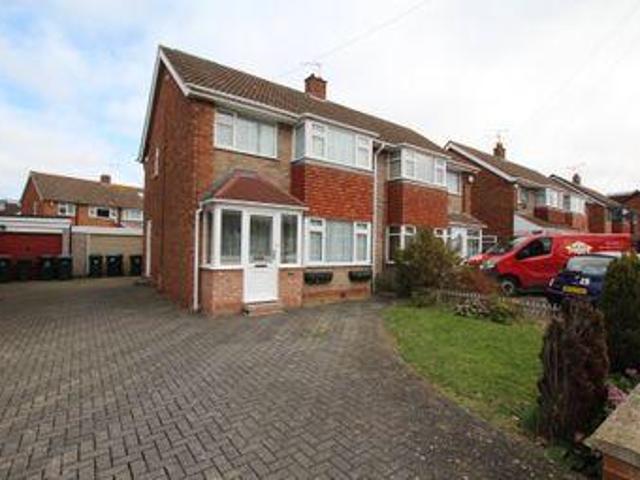 3 Bedrooms Semi detached house for sale in Frilsham Way, Allesley, Coventry CV5