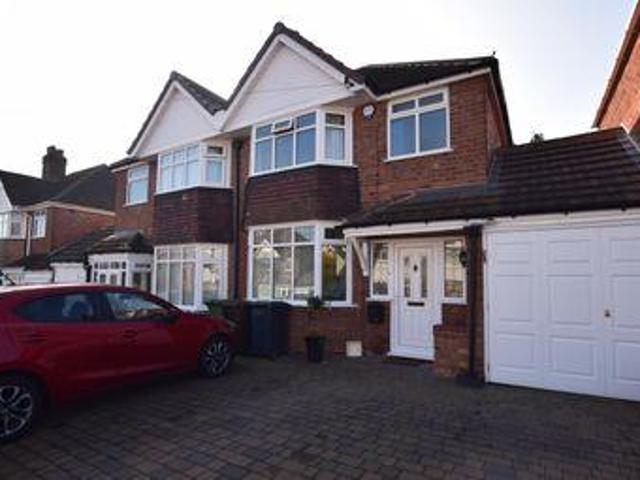 3 Bedrooms Semi detached house for sale in Knightsbridge Road, Solihull B92