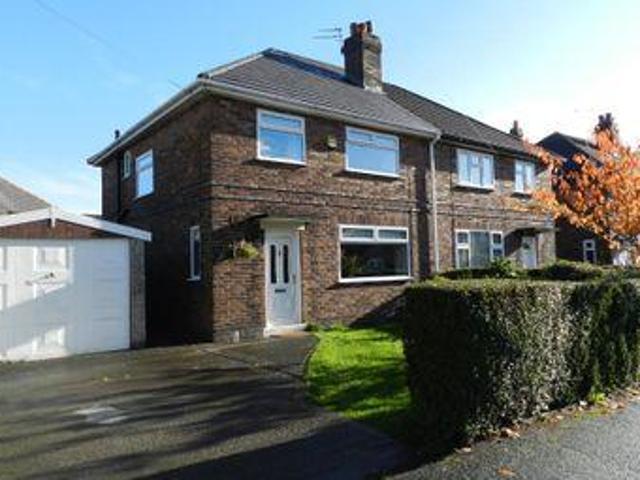 3 Bedrooms Semi detached house for sale in Kaye Avenue, Culcheth WA3