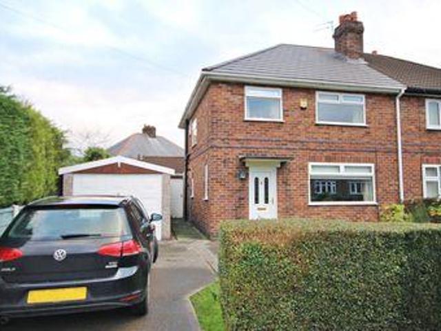 3 Bedrooms Semi detached house for sale in Kaye Avenue, Culcheth, Warrington WA3